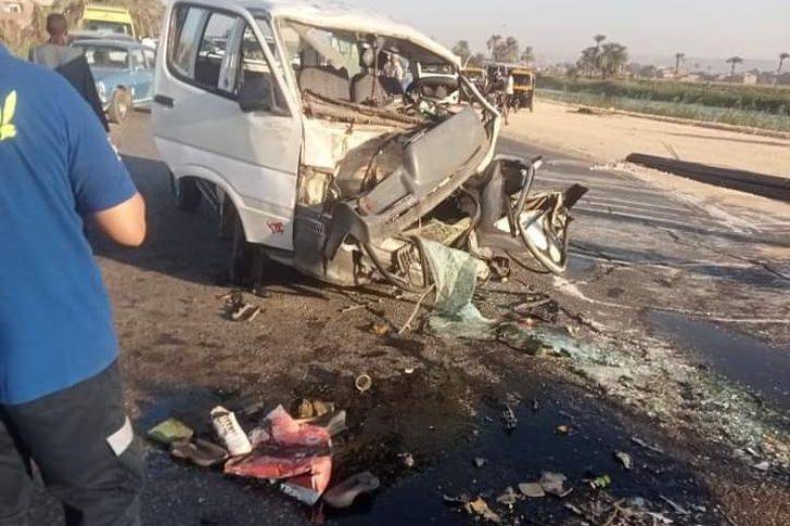 كشف ملابسات «فيديوهات طمس لوحات معدنية لسيارة ودهس دراجة نارية لشاب